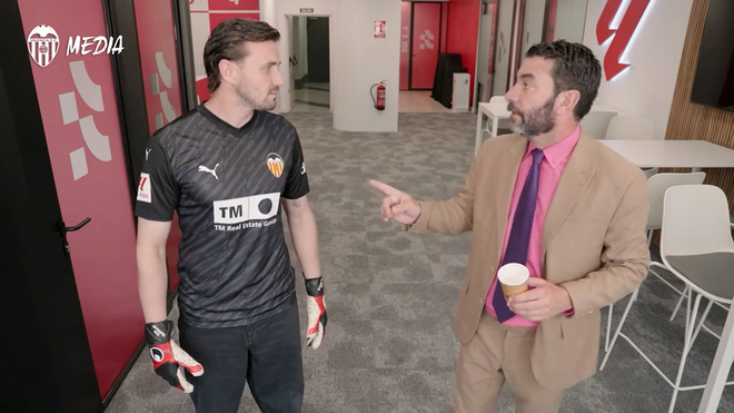 El Valencia anuncia el fichaje del portero Stole Dimitrievski