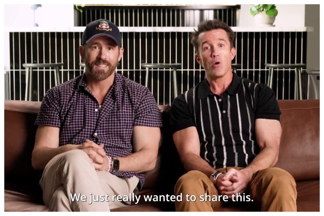 Marlon Wayans tries to boycott United Airlines, Wrexham's new sponsor ...