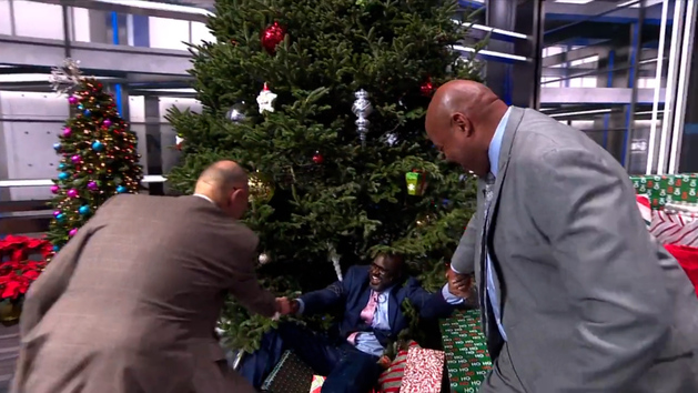 Shaquille O'Neal shoved into a giant Christmas tree by Kenny Smith live ...