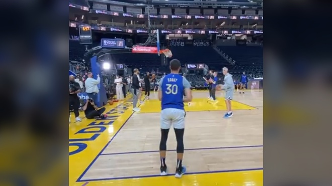 Stephen Curry enseña cómo se preparan unas finales: ¡13 triples sin ...