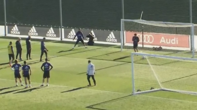 Real Madrid fans' 'Ooo' call and response to Cristiano Ronaldo penalty ...