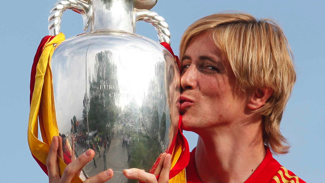 Remembering sport's best kisses on Kiss Day | MARCA in English