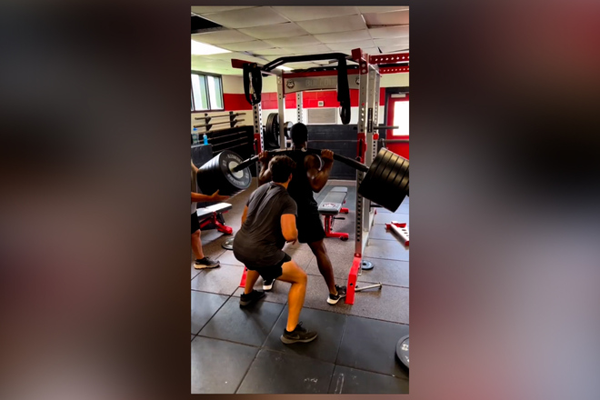 Nick Chubb is back in the gym lifting weights, one month after his ...