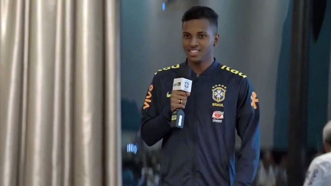 Brazil: Rodrygo sings as part of his Brazil initiation | MARCA in English