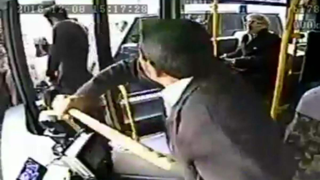 Yilmaz threatened by bus driver in China | MARCA in English