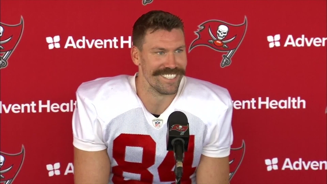 Tom Brady is back with the Tampa Bay Buccaneers, reports assure he took ...