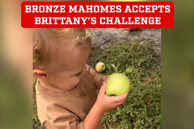 Brittany Mahomes enjoys fall fun at the pumpkin patch | Marca