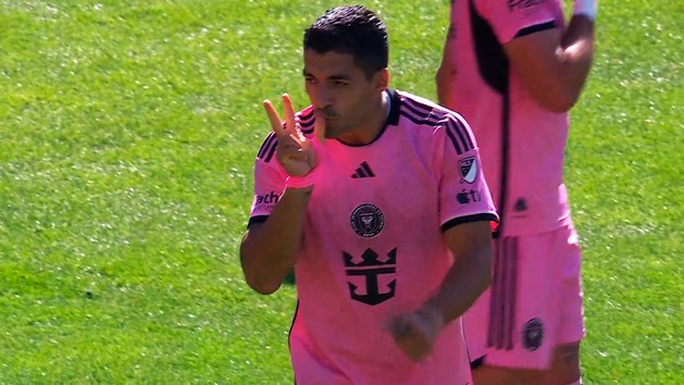 Luis Suárez dresses as a hero and scores the winning goal for Inter ...