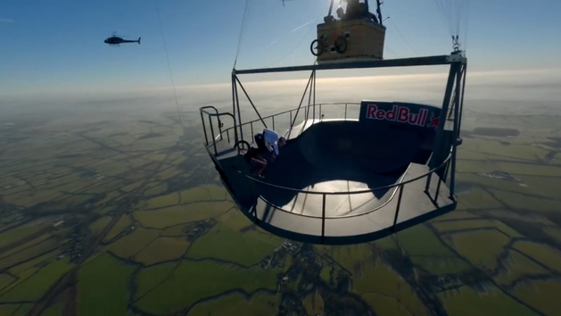 Insane bike stunt performed by Red Bull athlete 2,000 feet in the air ...