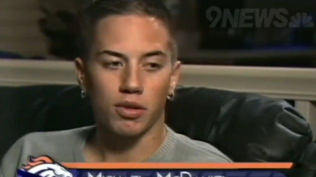 Entrevista a Mike McDaniel como recogepelotas de los Broncos... es ...