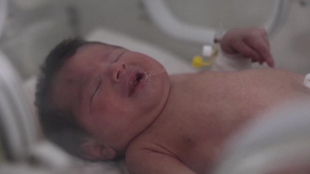 Baby born under rubble after the earthquake in Turkey and Syria doing ...
