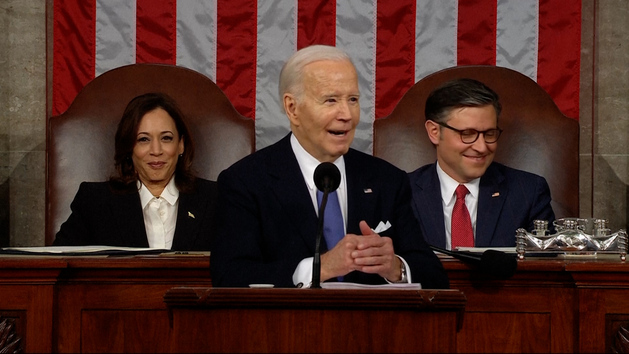 Joe Biden bromea sobre su edad en el discurso sobre el estado de la ... Joe Biden bromea sobre su edad en el discurso sobre el estado de la ...