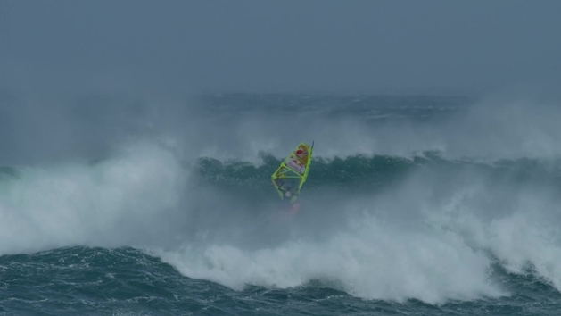 Red Bull Storm Chase: el windsurf más extremo - EXPANSIONTV